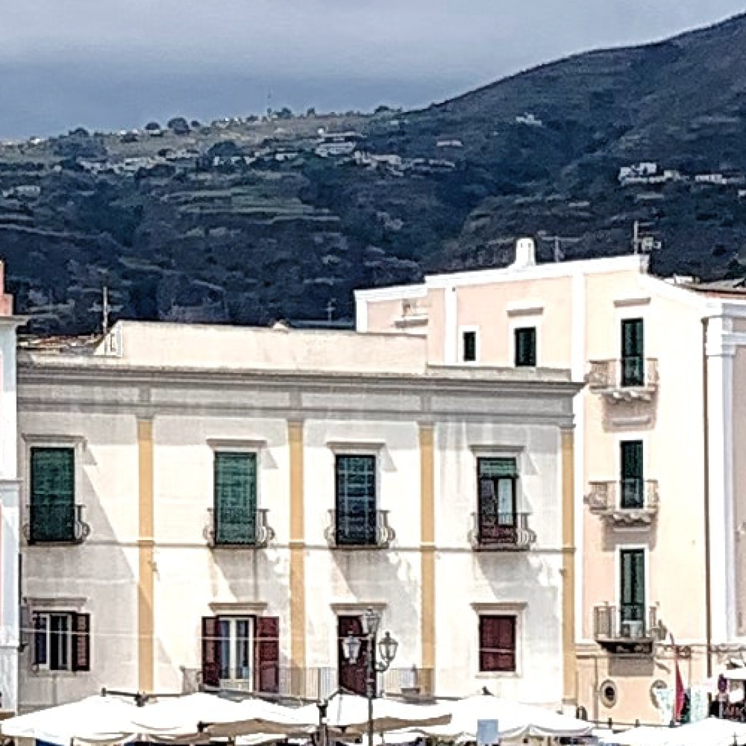 Le Isole Eolie: LIPARI & VULCANO | Mangia’s